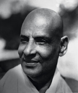 The Divine Life Society » Swami Sivananda – Image Gallery